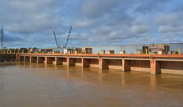 Santo Antônio mega-dam on Brazil's Madeira River disrupts local lives