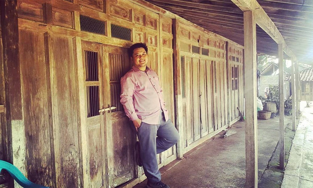 Indonesian investigative reporter and journalism advocate Tommy ...