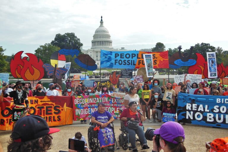 U.N. climate chief calls for end to fossil fuels as talks head to Dubai