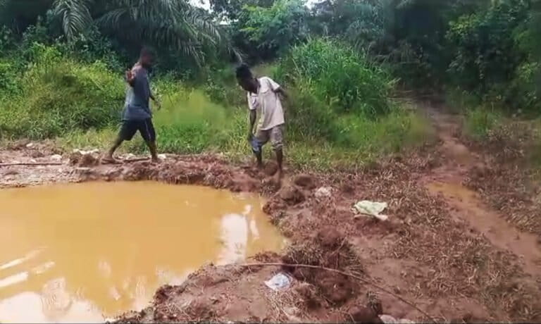 Element Africa: A ‘disaster’ pipeline, an oil-field spill, and a mining ...