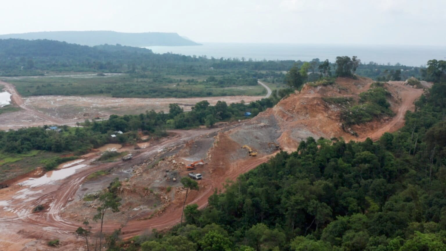Fishers left with no land, no fish, in fire sale of Cambodian coast