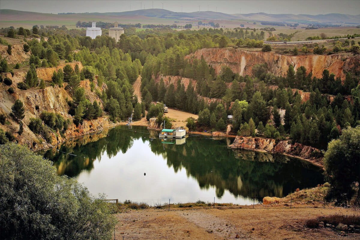 Study: More than half of Australia’s clean energy mines lie on ...