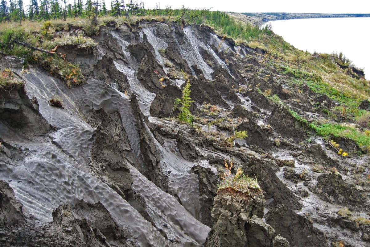 Atmospheric methane removal: A promising but challenging climate solution