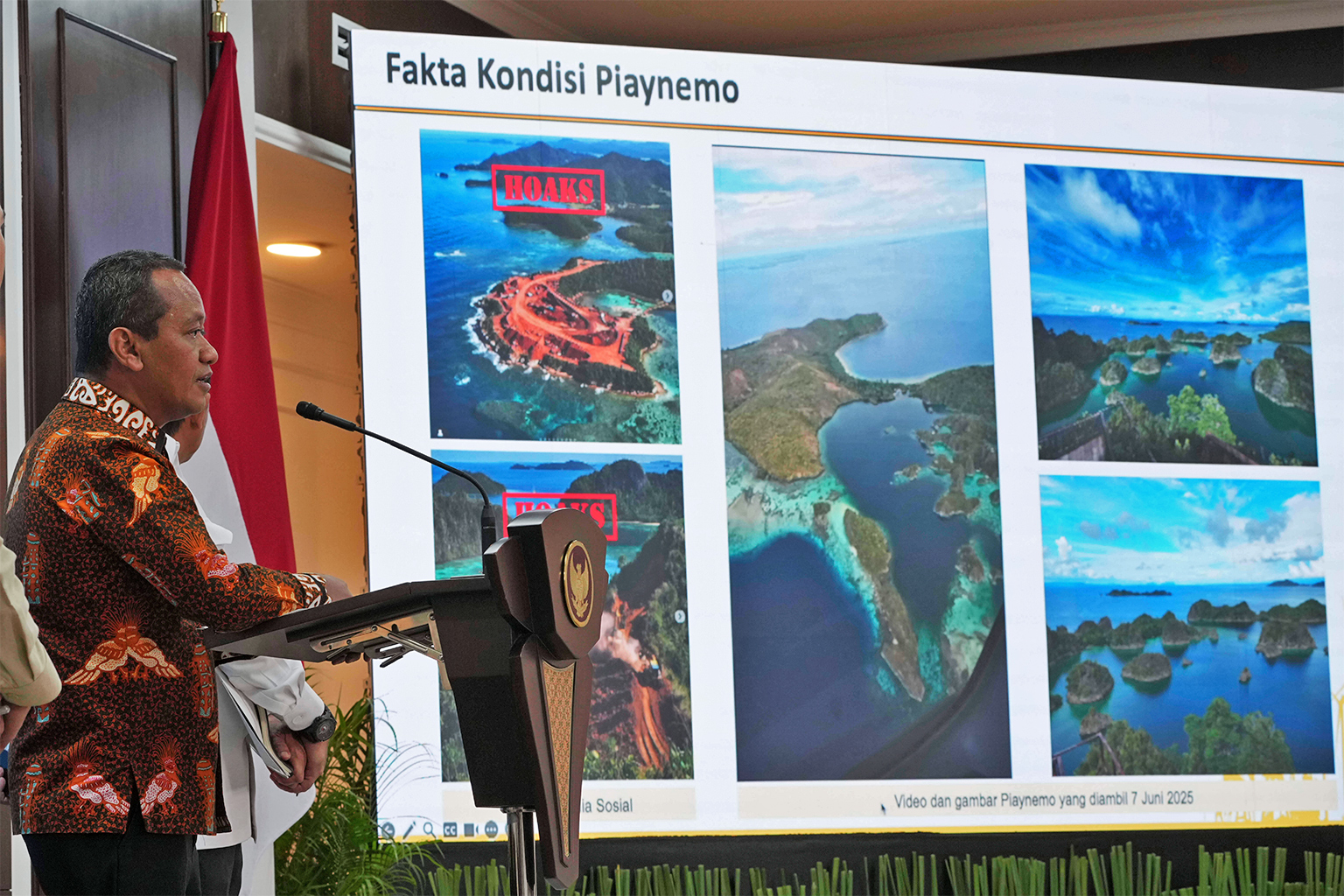 Religion at a crossroads in Indonesia as Islamic groups bid to operate ...