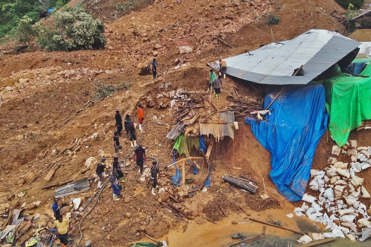 Indonesia’s illegal gold boom leaves a toxic legacy of mercury ...