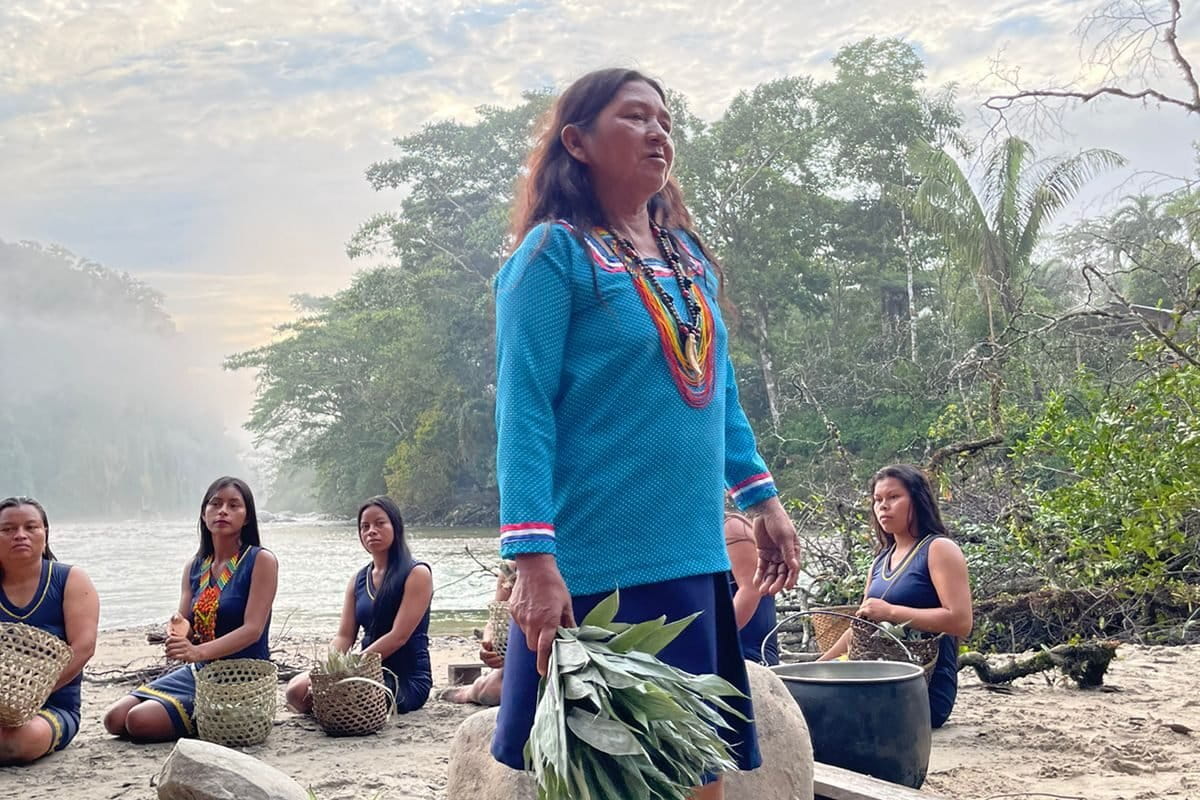 Coyuntura ambiental: Comunidades kichwas protegen los bosques y el agua de Ecuador de la minería ...