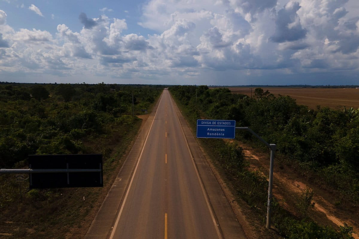 Governo inicia pavimentação da BR-319 na Amazônia e devastação já é ...