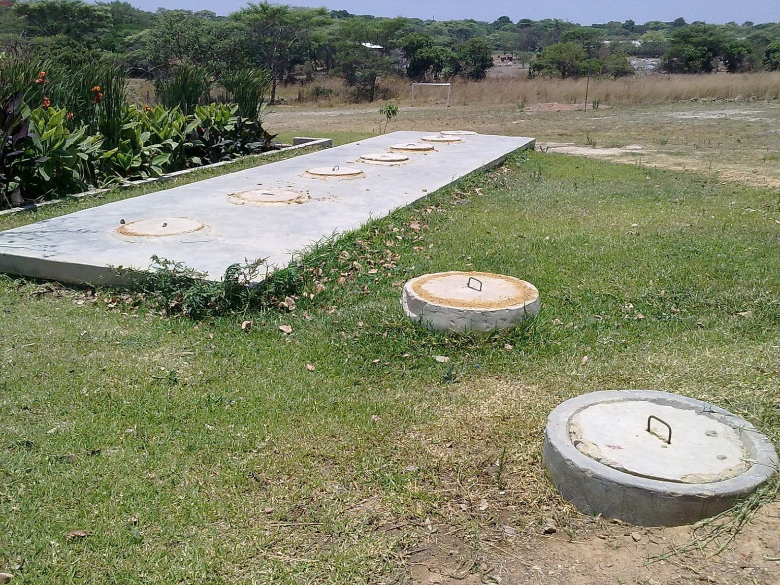 [Commentary] Decentralised waste water treatment systems to improve ...