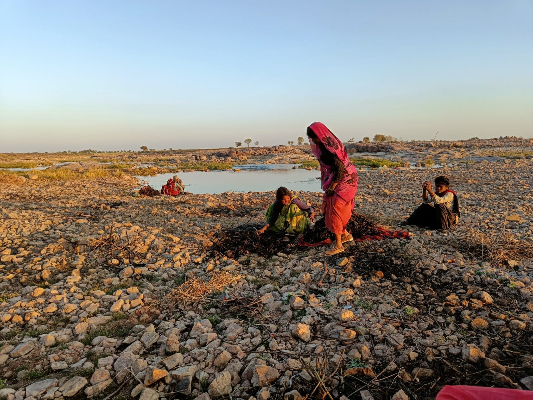 Finding gondra amid the floods