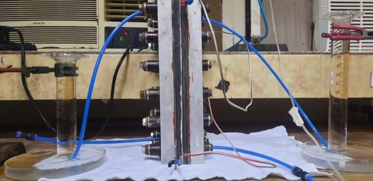 IIT Madras scientists develop prototype to use seawater for green ...