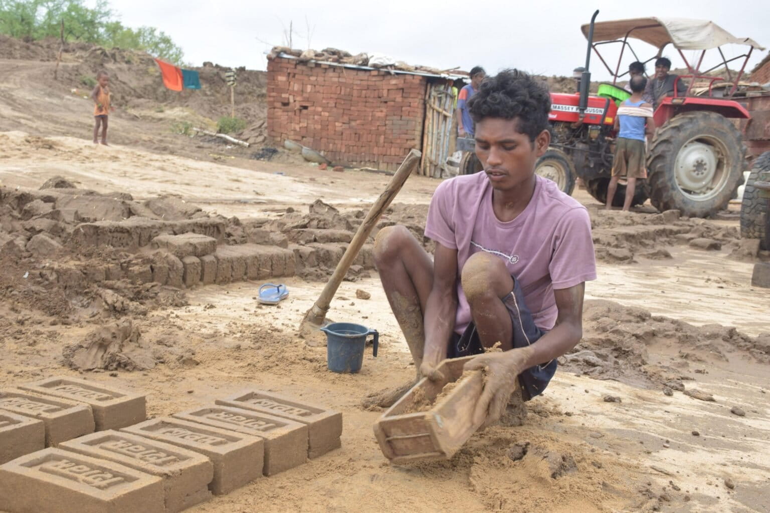 Brick kilns embrace zigzag design to cut pollution and boost efficiency