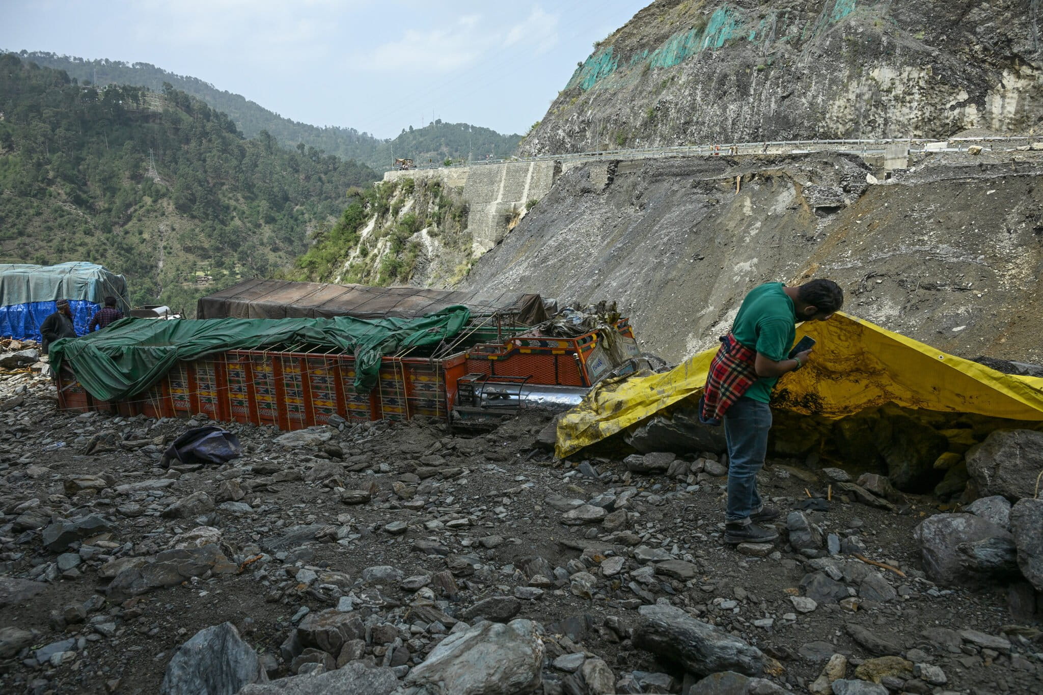 Experts blame unplanned construction for flash floods