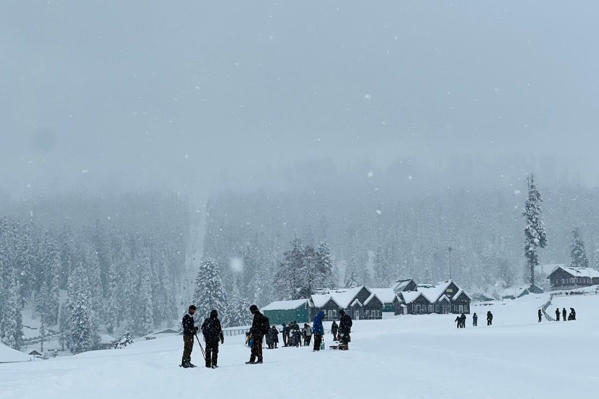 Unreliable snow threatens winter tourism